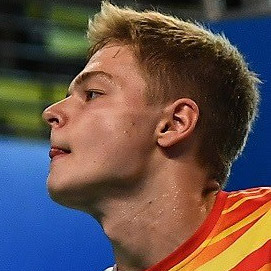 德米特里·帕纳林 Dmitriy PANARIN - 中羽在线